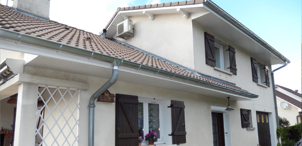 Dessous de toit PVC • Franche-Comté • Bourgogne • Ain • Tuilex